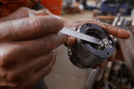 Hydraulic Cylinder Repairs | Services | ADP Hydraulics