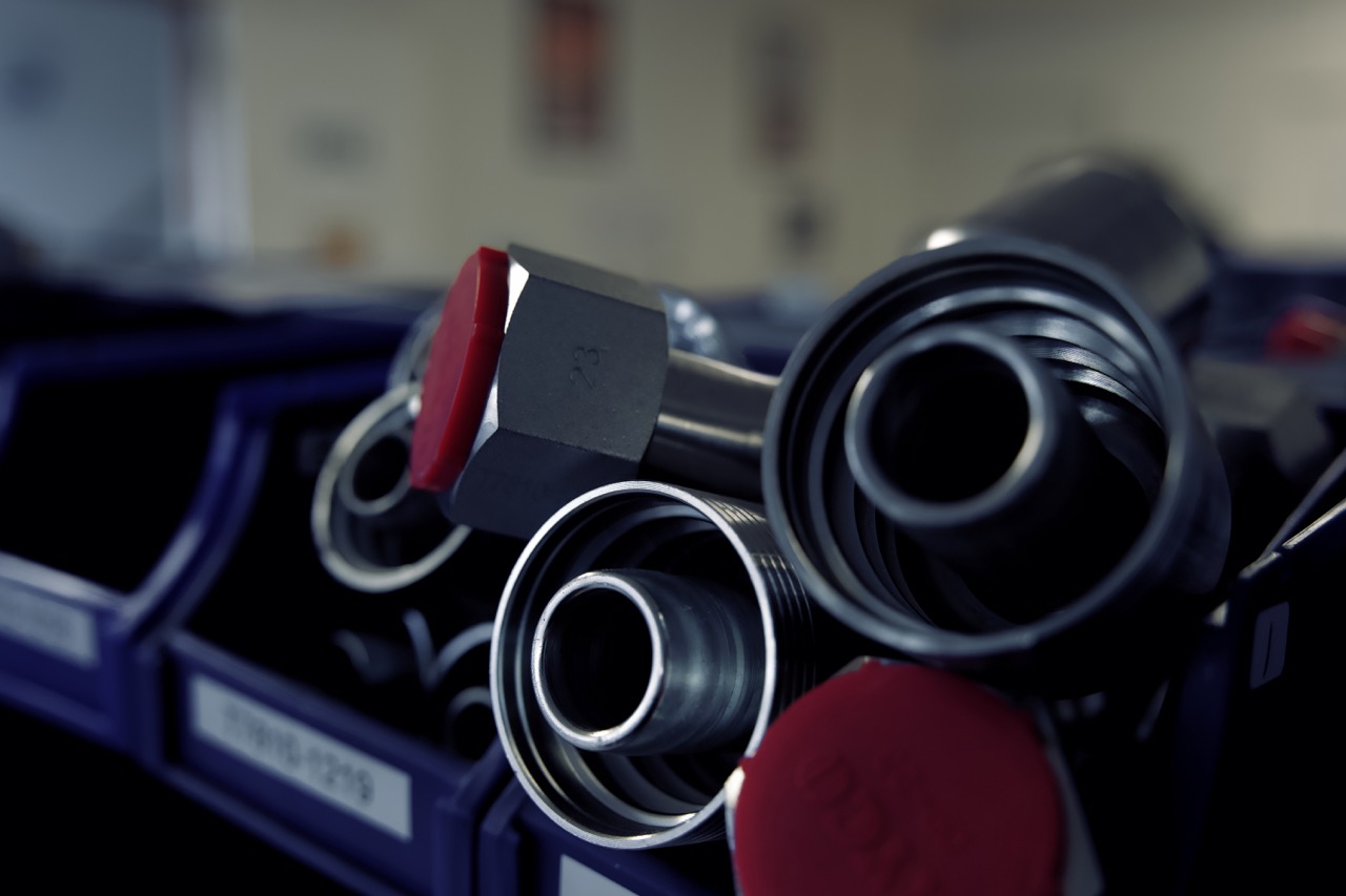 Hydraulic Hoses & Fittings | Services | ADP Hydraulics